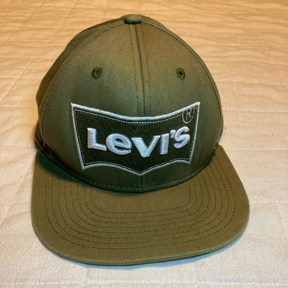 Levi's | Accessories | Levis Green Flatbill Snapback Baseball Cap With ...